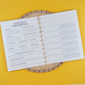 Monthly Trackers Layout - The Scrappy Wife